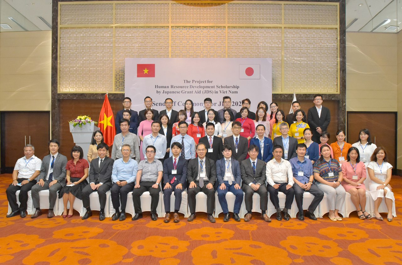 Japan offers 45 scholarships to Vietnamese public employees - The Saigon Times