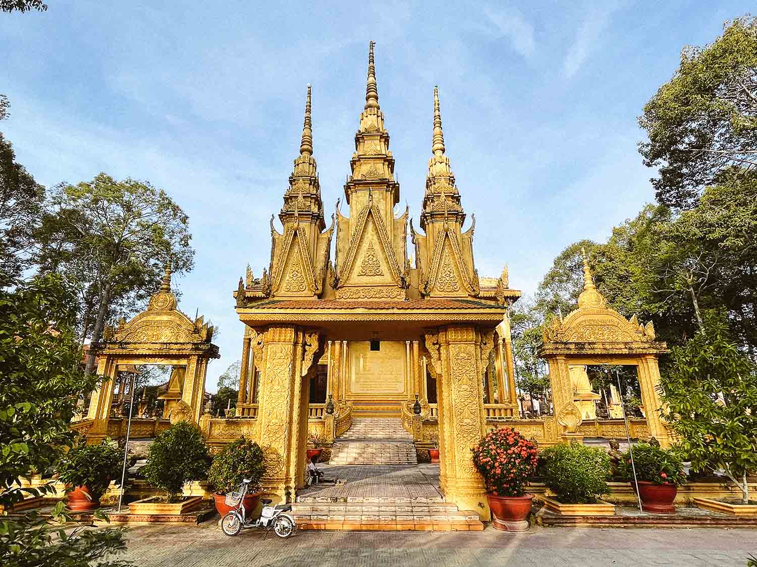 Exploring Vam Ray Pagoda in Tra Vinh - The Saigon Times