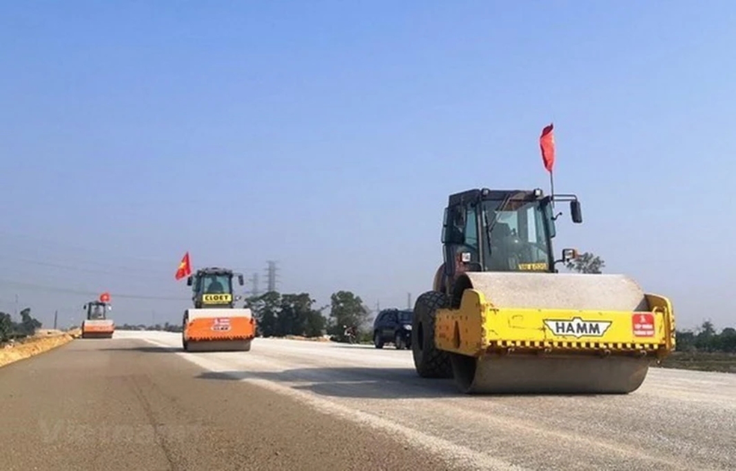 Transport Ministry seeks VND4.2 trillion more for 2024 projects - The ...