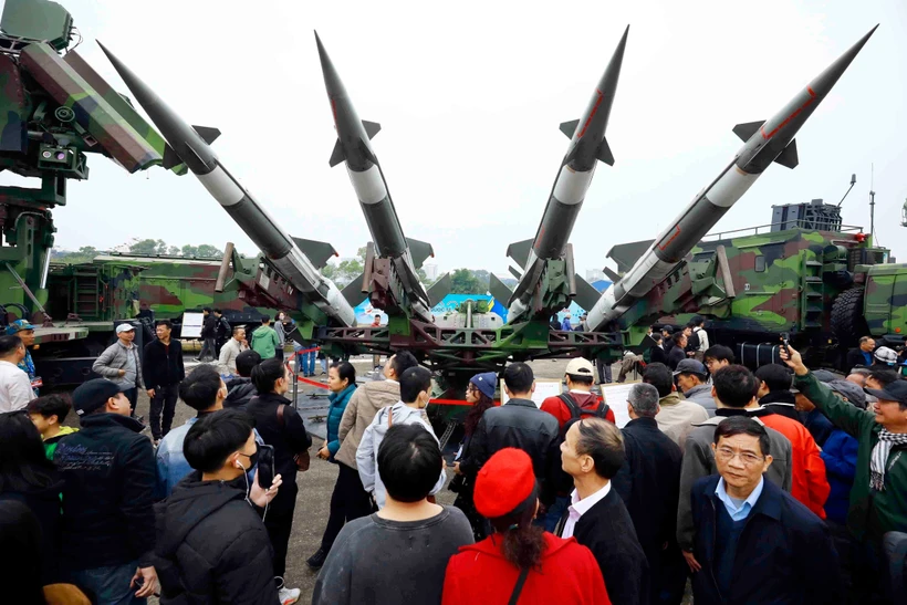 Sixteen contracts worth US$286 million inked at Vietnam Int’l Defence ...