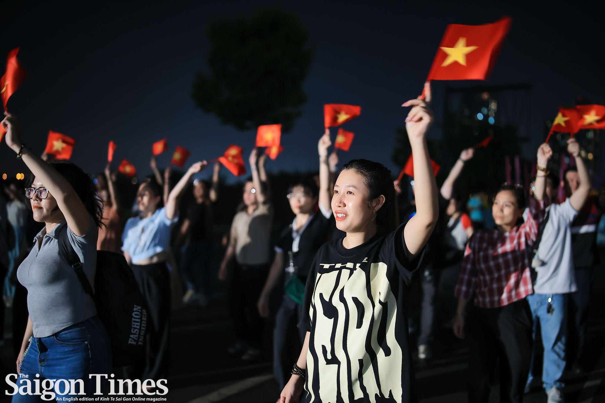 Over 2,000 rehearse for Reunification Day parade in HCMC - The Saigon Times