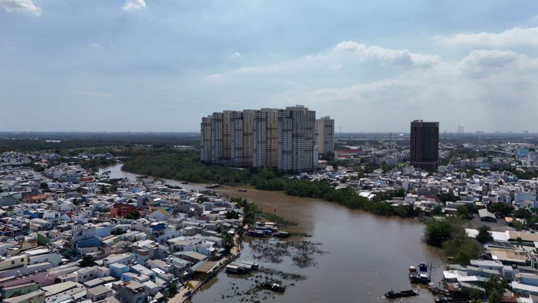 Foreign investment surges 35% in Q1 - The Saigon Times