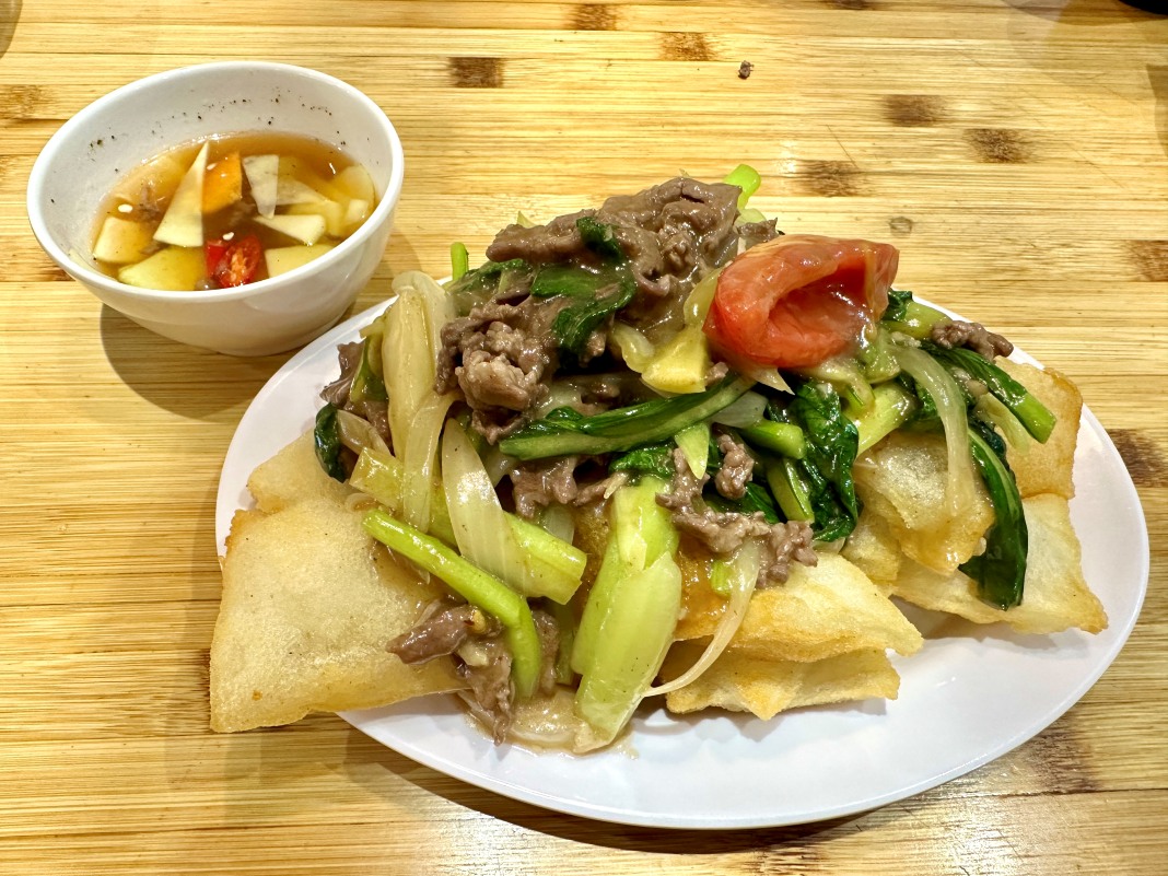 Crispy stir-fried phở: A delightful twist on a classic dish - The ...