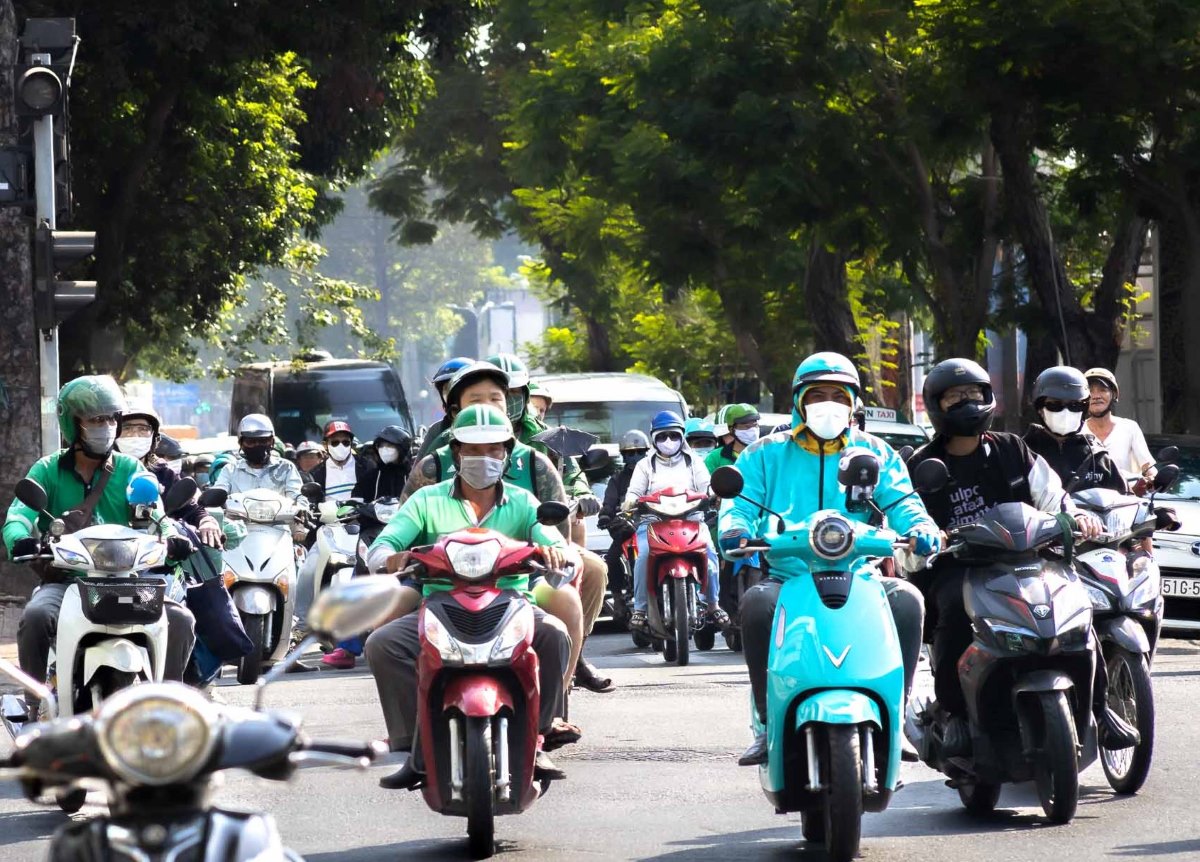 HCMC mulls emission curbs on vehicles in polluted areas - The Saigon Times