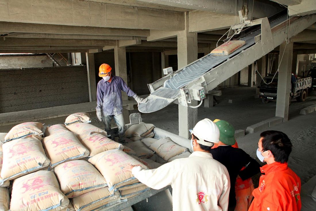 Cement plants tap waste-heat power to meet green targets - The Saigon Times