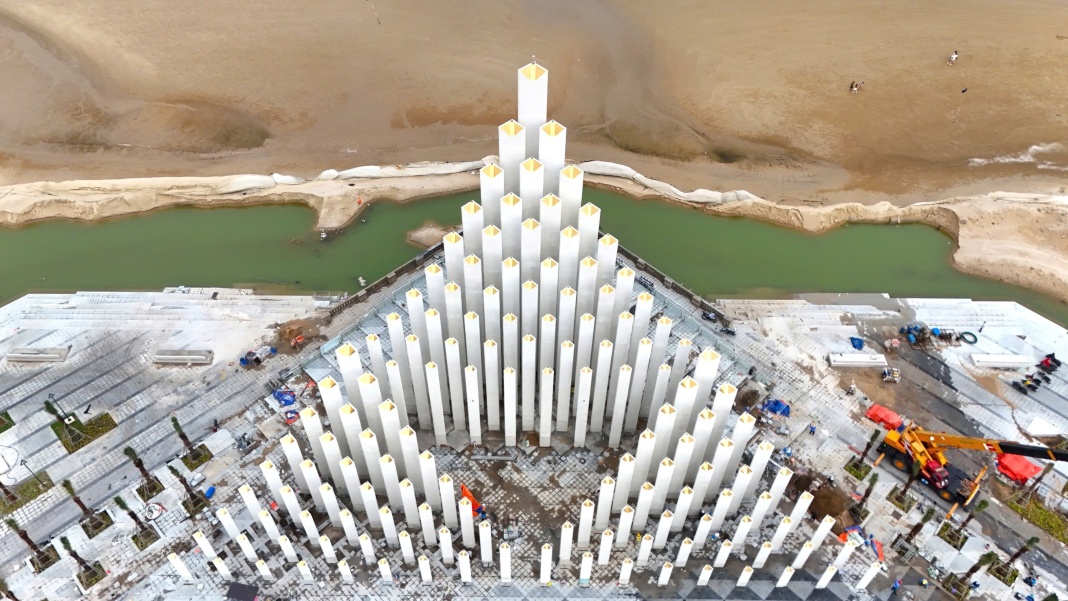 Tam Thang Tower nears completion ahead of National Day - The Saigon Times