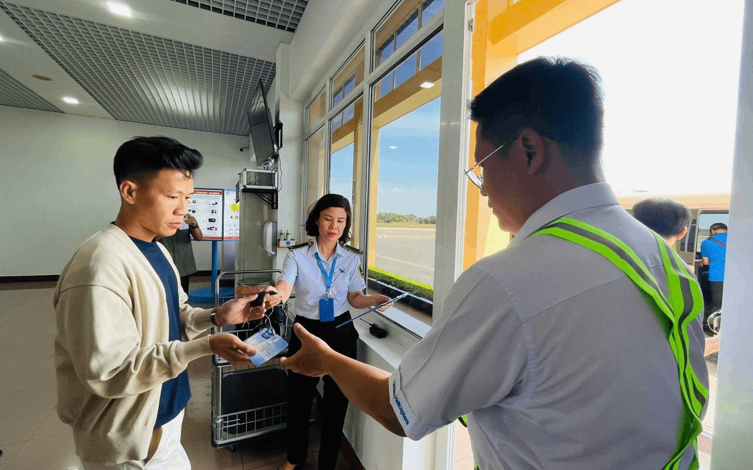 Helicopter tours offer scenic coastal views - The Saigon Times