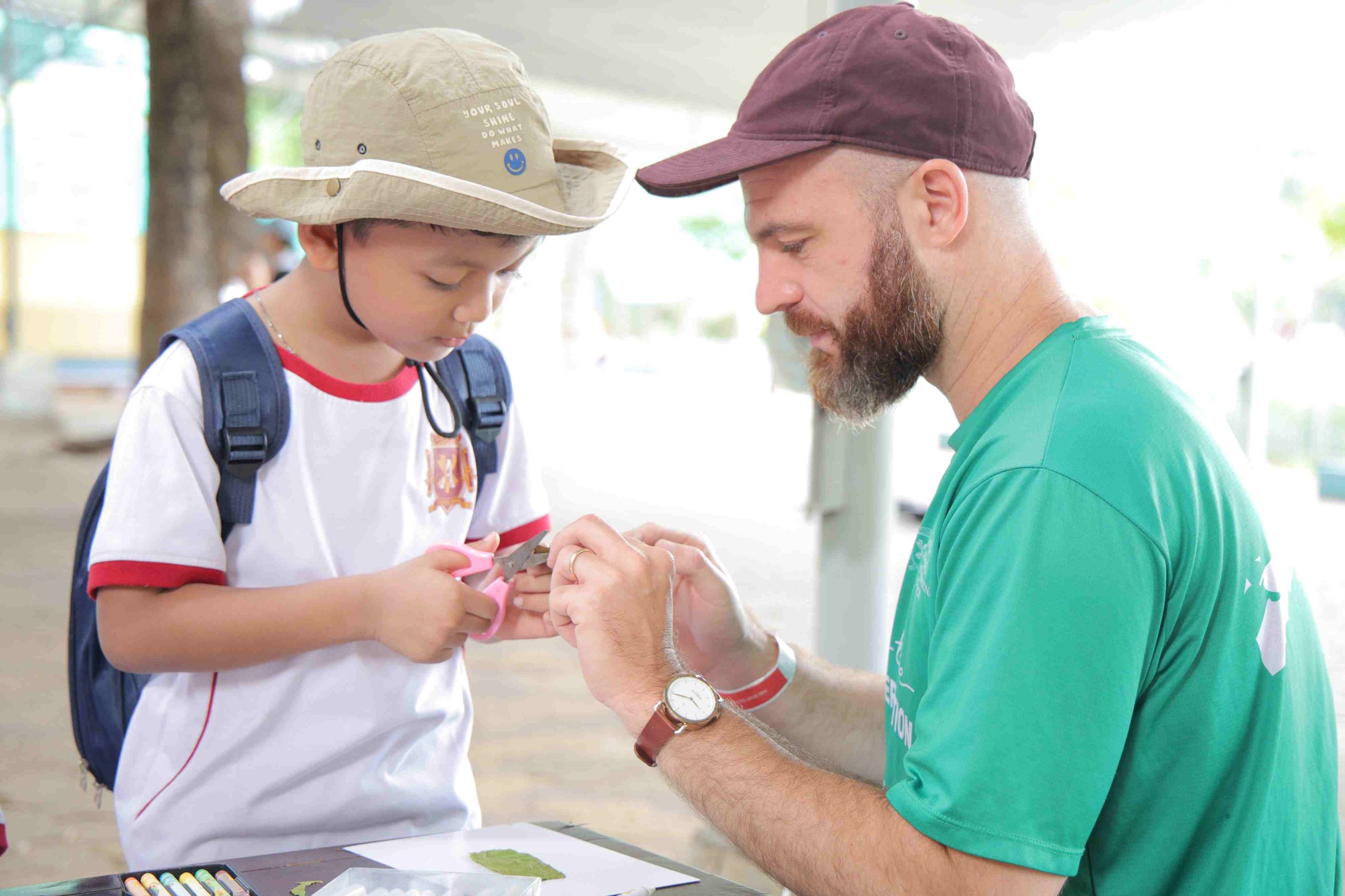 VAS offers free excursion for students enrolling in two or more weeks ...